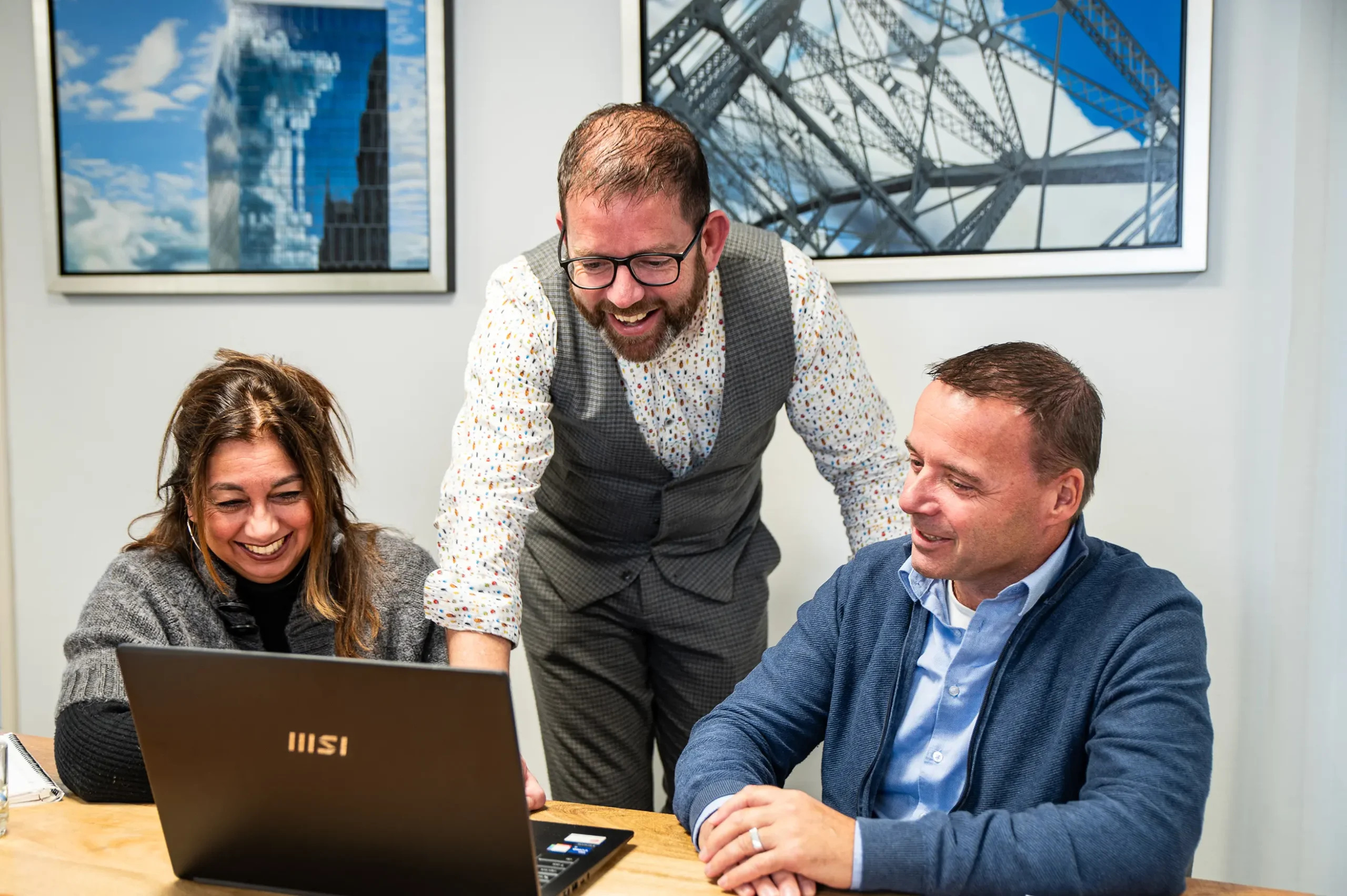 Wat doet een ambtelijk secretaris? Waarom is hij geen OR-lid?